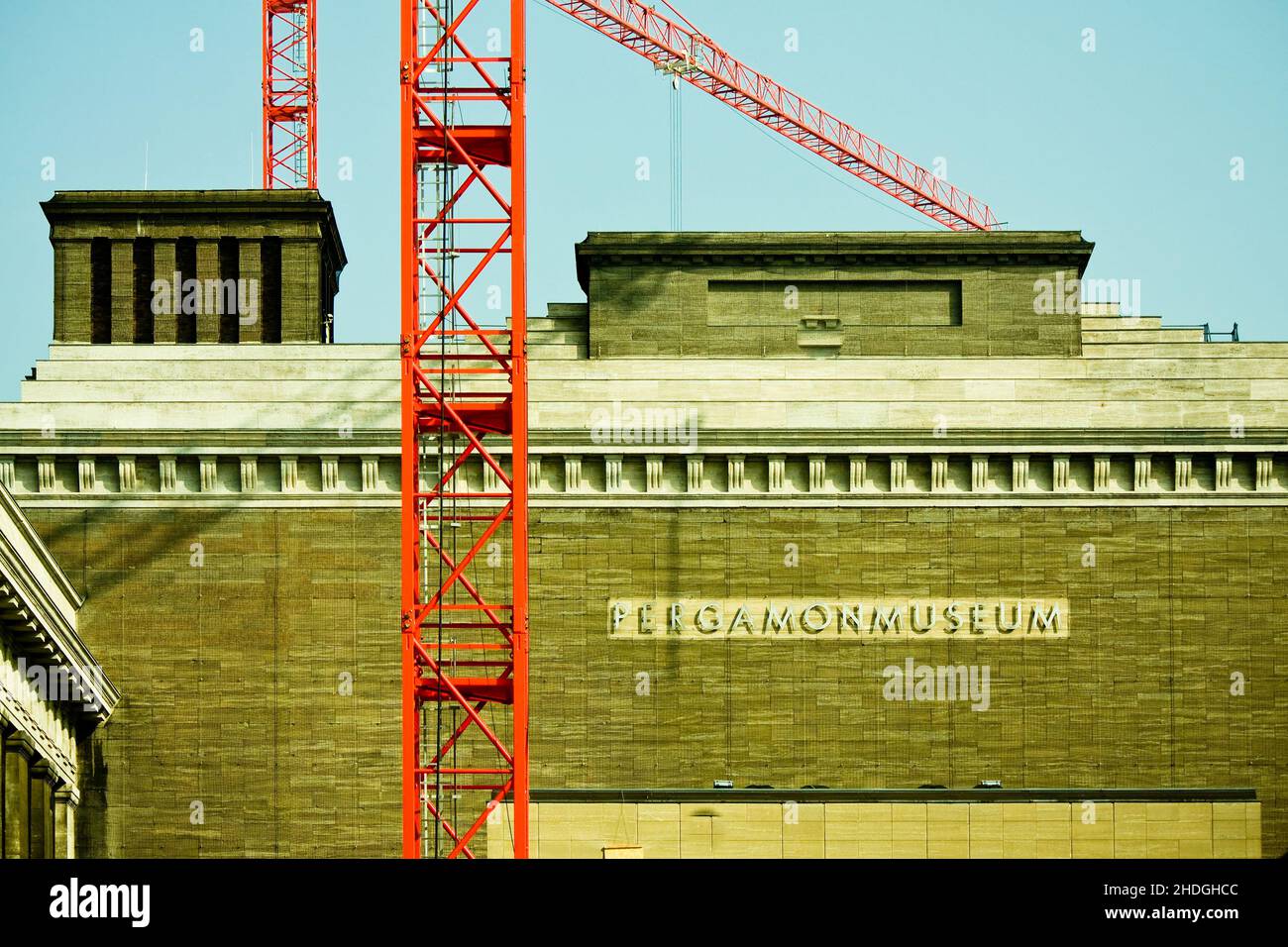 crane, pergamon museum, cranes, pergamon museums Stock Photo - Alamy