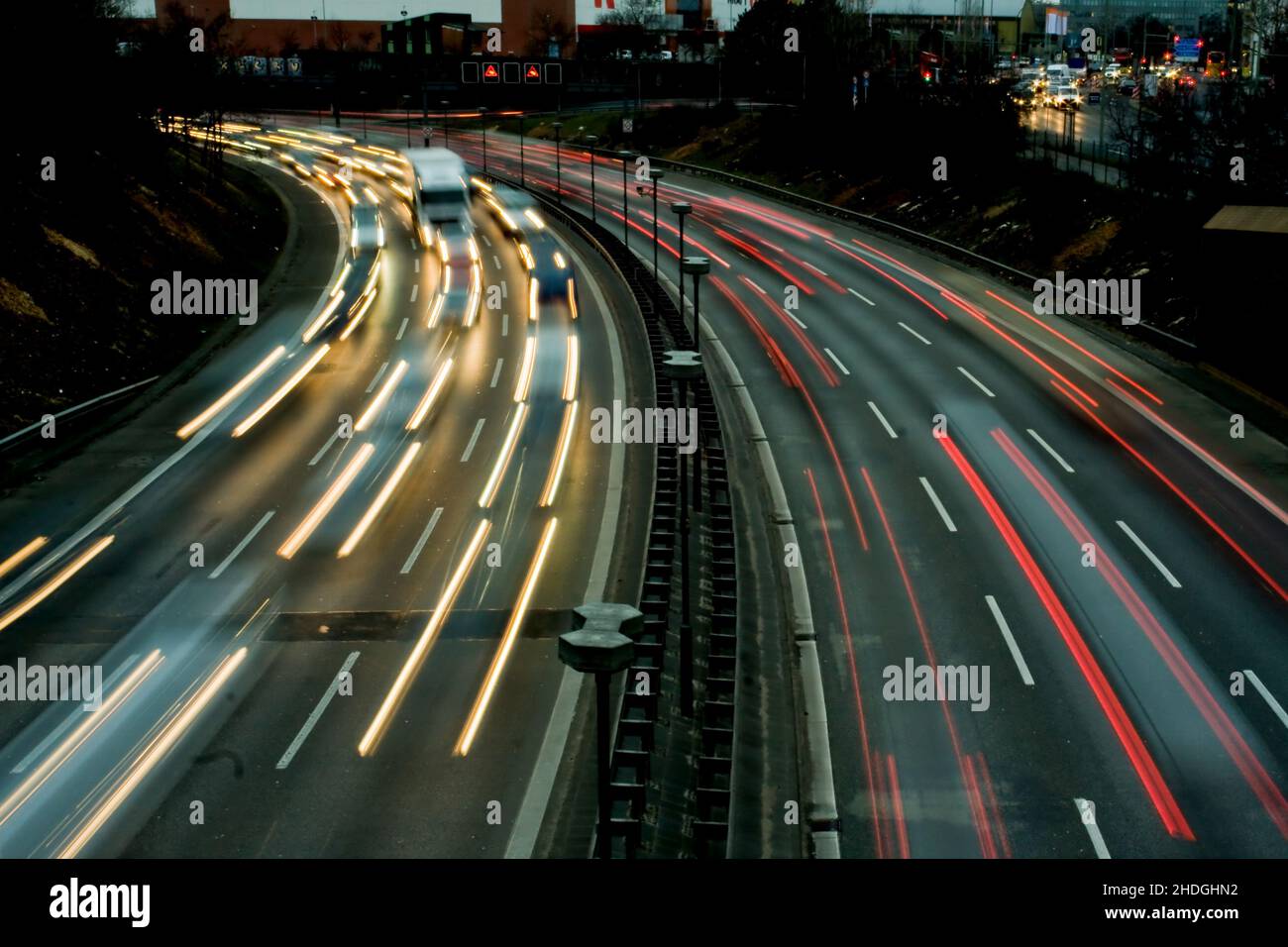road traffic, track lighting, roads, street, streets Stock Photo - Alamy