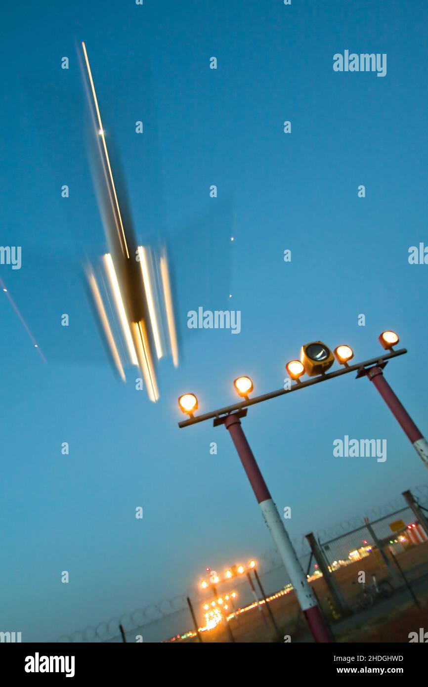 Airplane blur hi-res stock photography and images - Alamy
