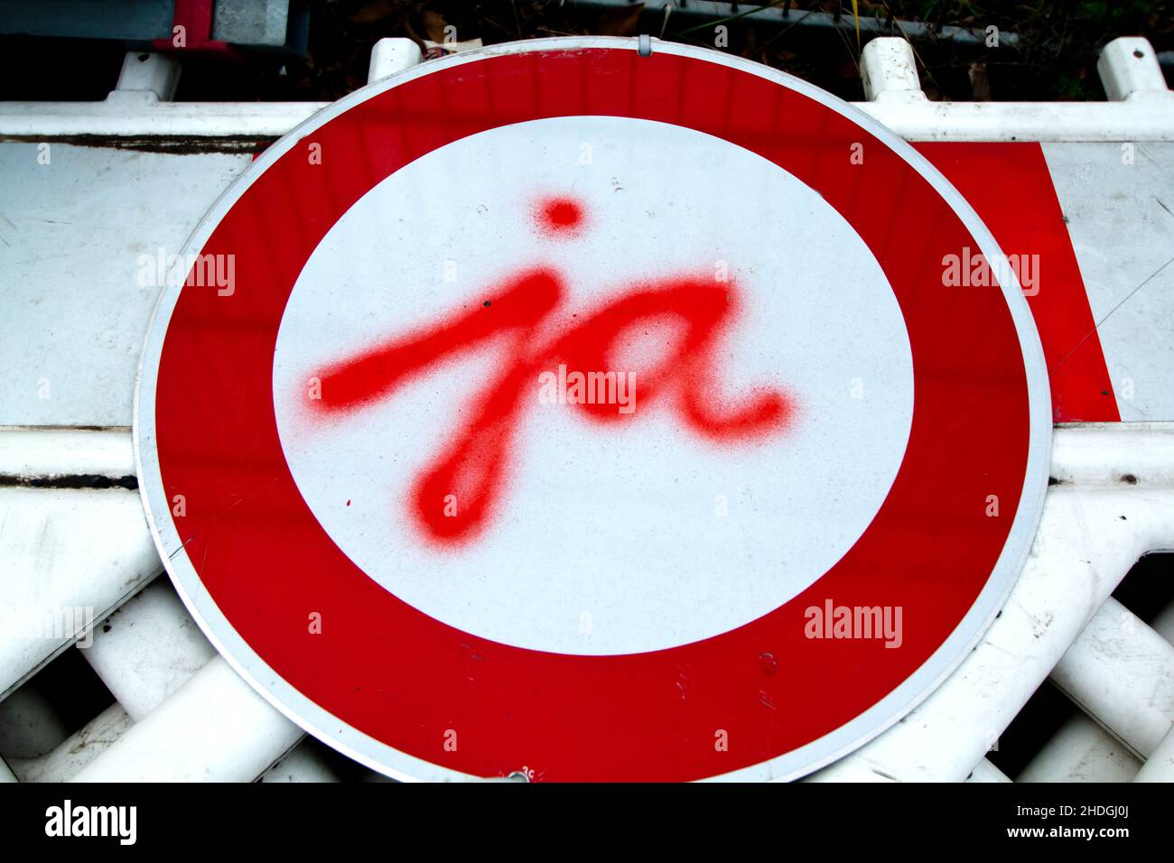 yes, do not enter sign, do not enter signs, prohibition sign Stock ...