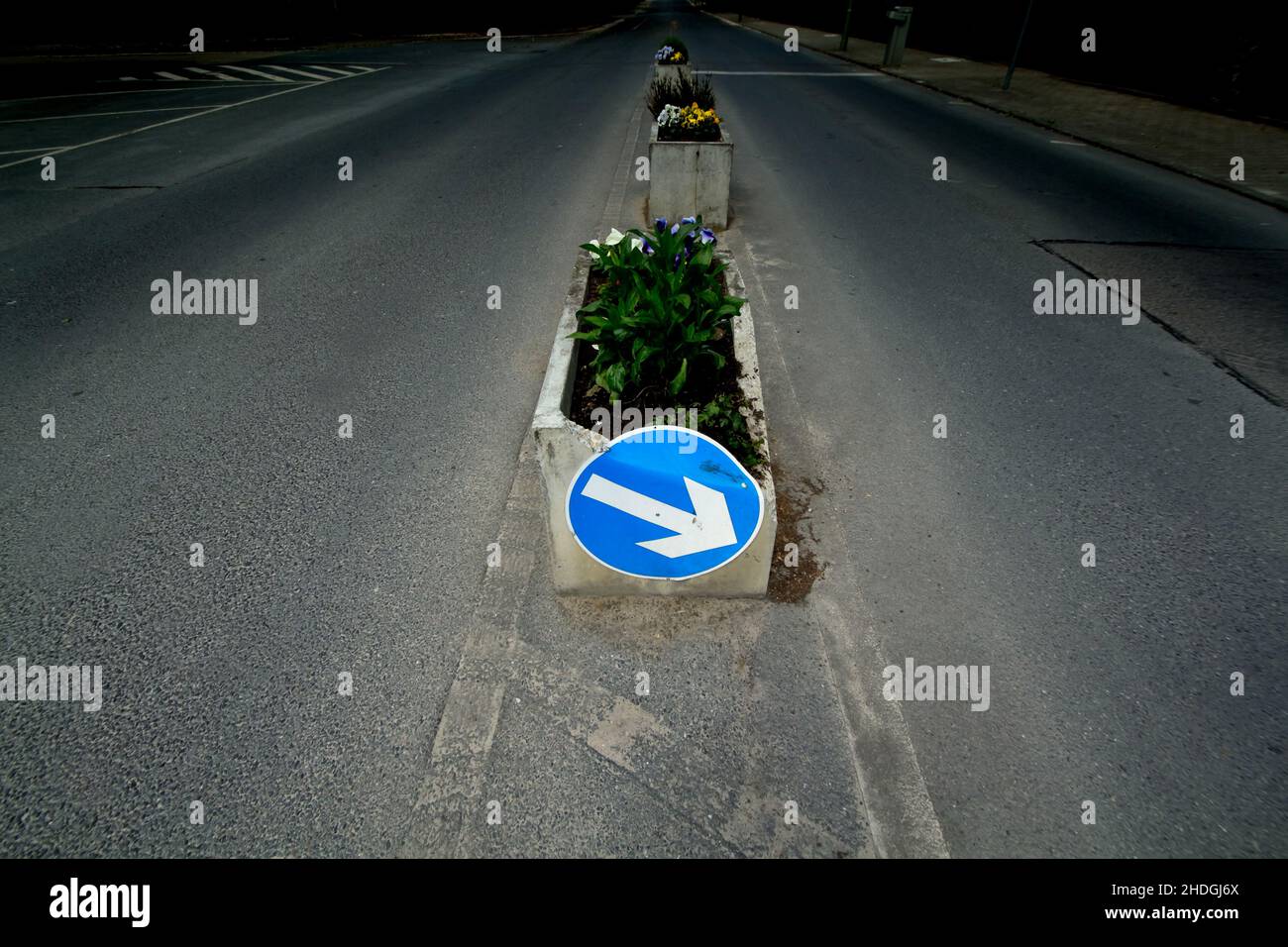 traffic sign, directional arrow, road sign, road signs, traffic signs ...
