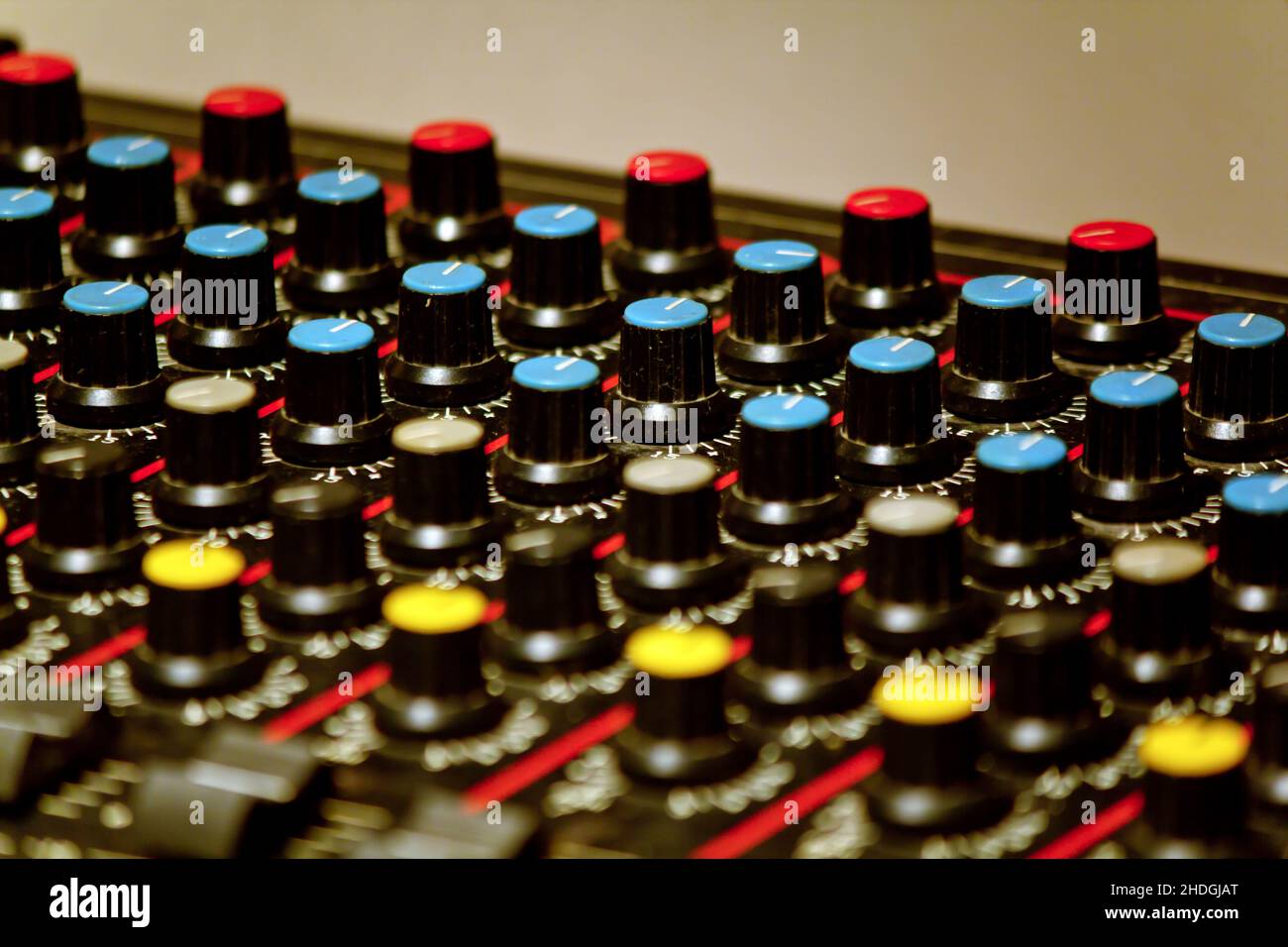 Dj controllers hi-res stock photography and images - Alamy