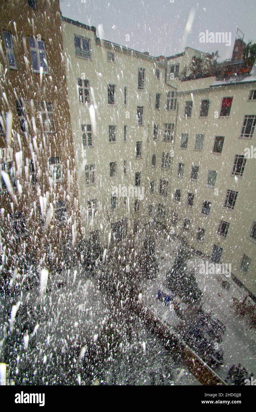 snowing, tenement, tenements Stock Photo - Alamy