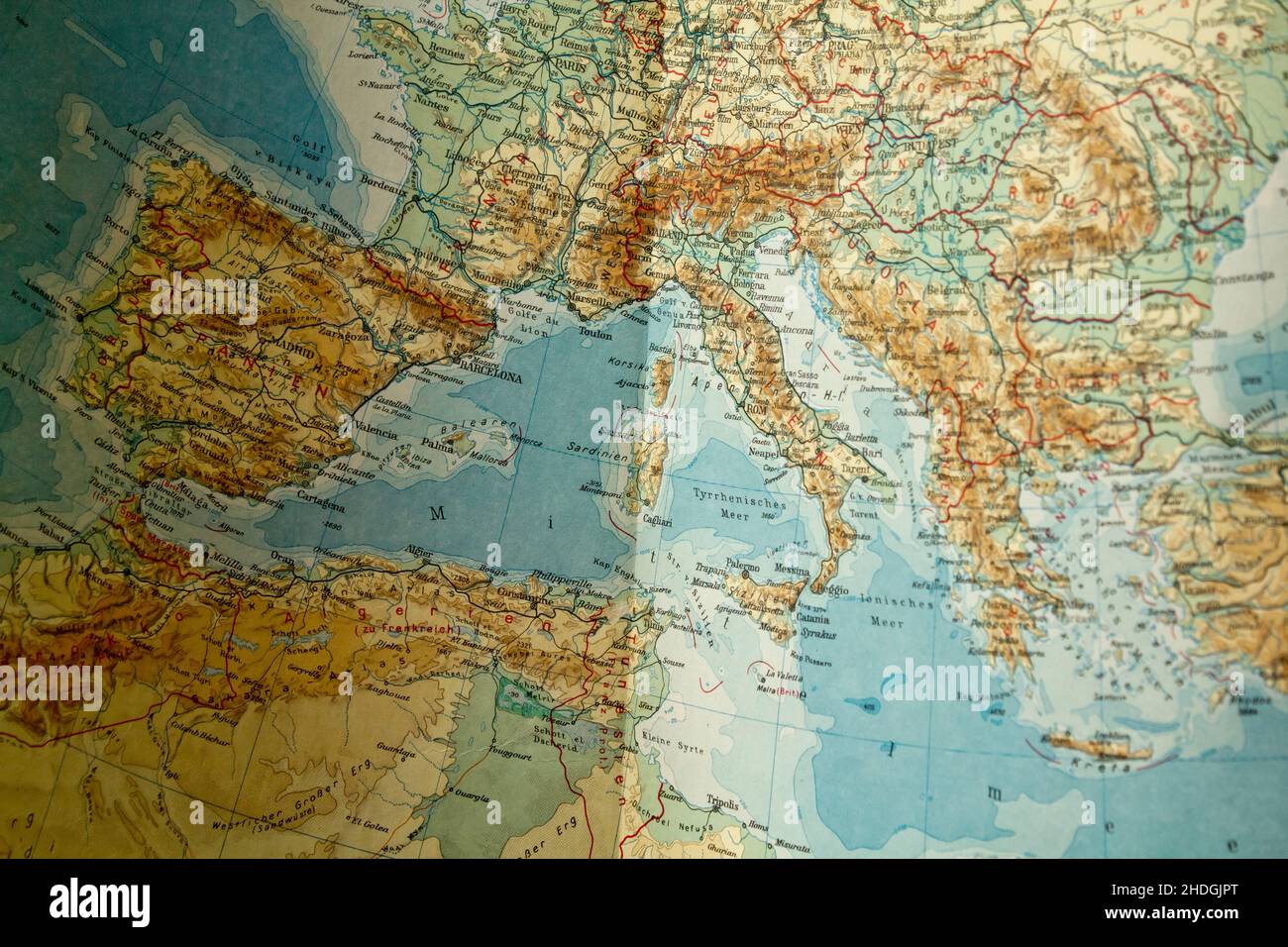 Geography maps hi-res stock photography and images - Alamy
