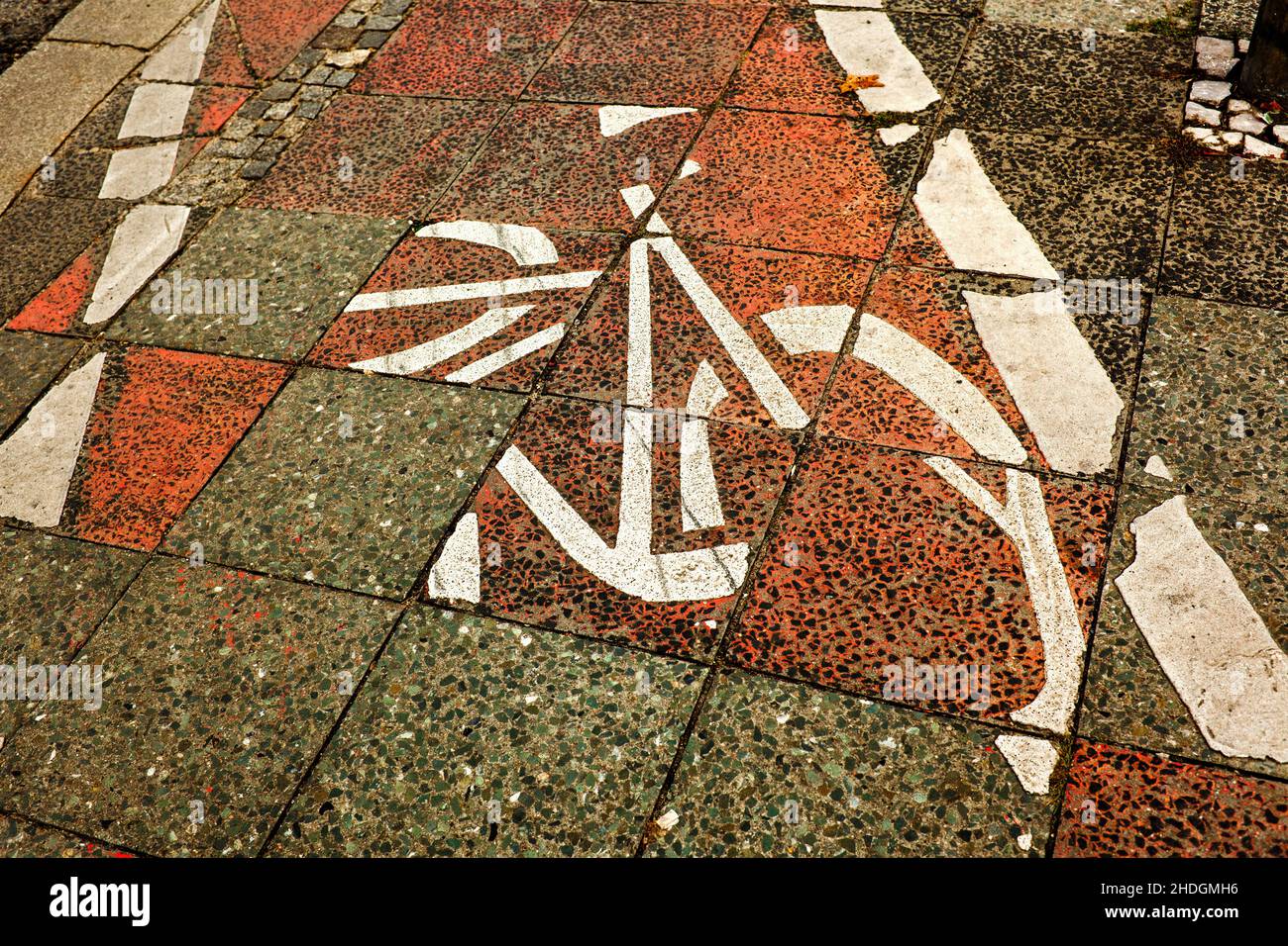 berlin, chaos, bike lane, chaotic, disorder, mess, bicycle lane, bike ...