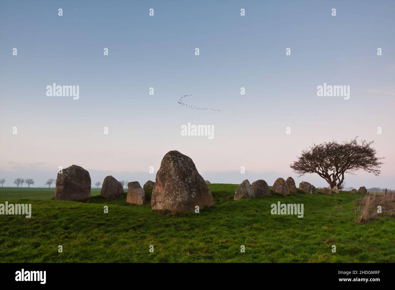 Neolithic tomb objects hi-res stock photography and images - Alamy