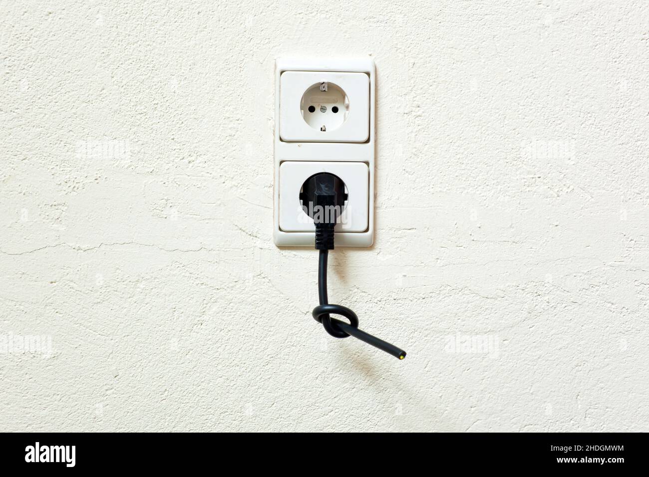 cable, cut, plug, cables, cuts, outlets Stock Photo - Alamy