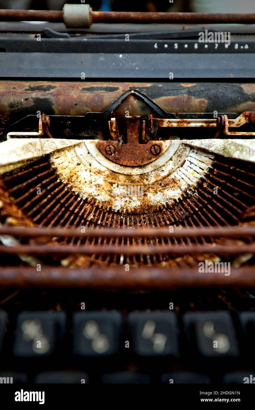 rusty, typewriter, rusted, typewriters Stock Photo - Alamy