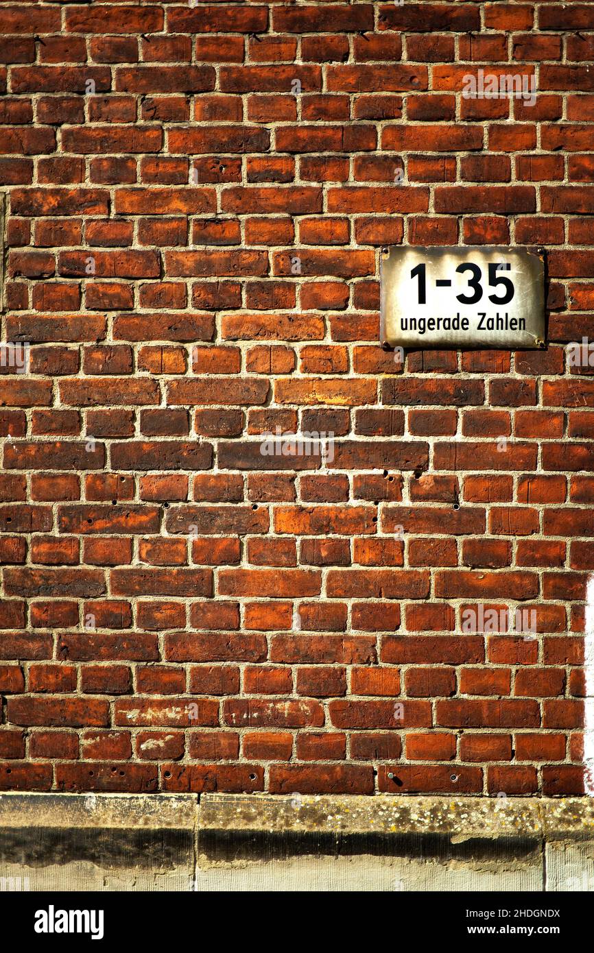 House number 35 sign hi-res stock photography and images - Alamy