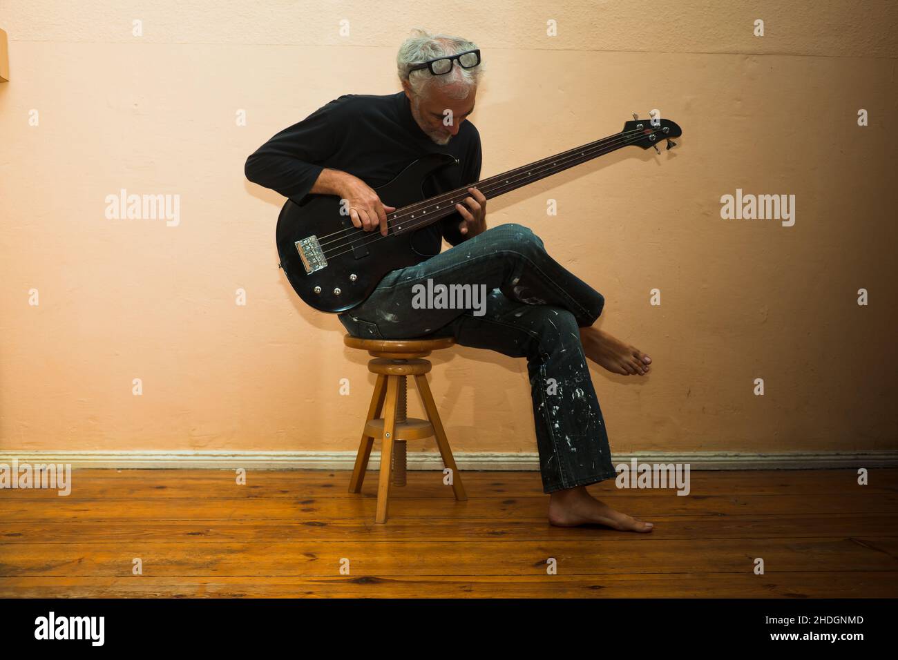 e bass, bassist, bassists Stock Photo - Alamy