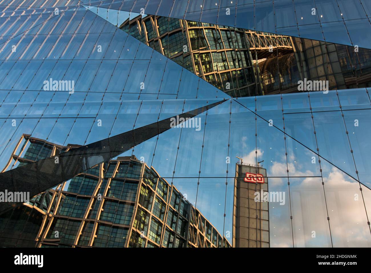 reflection, glass facade, main station, reflections, glass facades ...