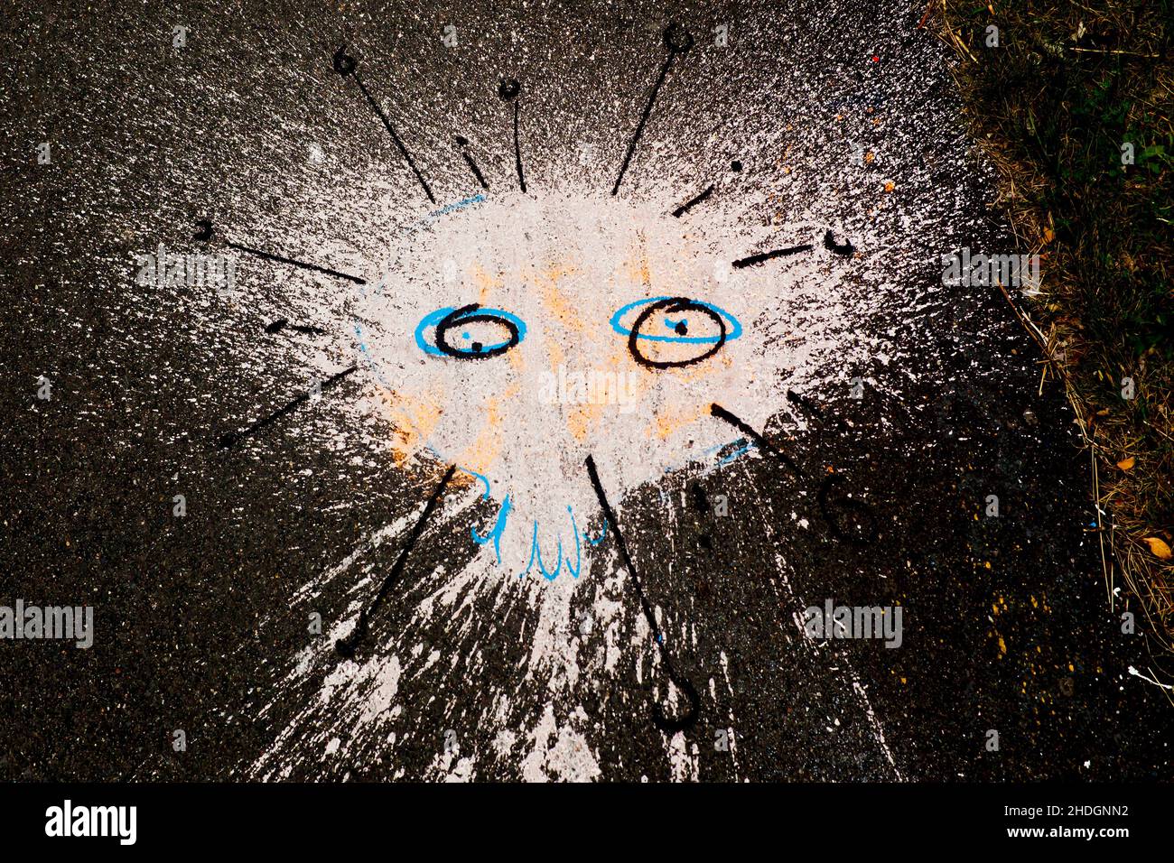 asphalt, drawing, corona, asphalts, drawings Stock Photo - Alamy