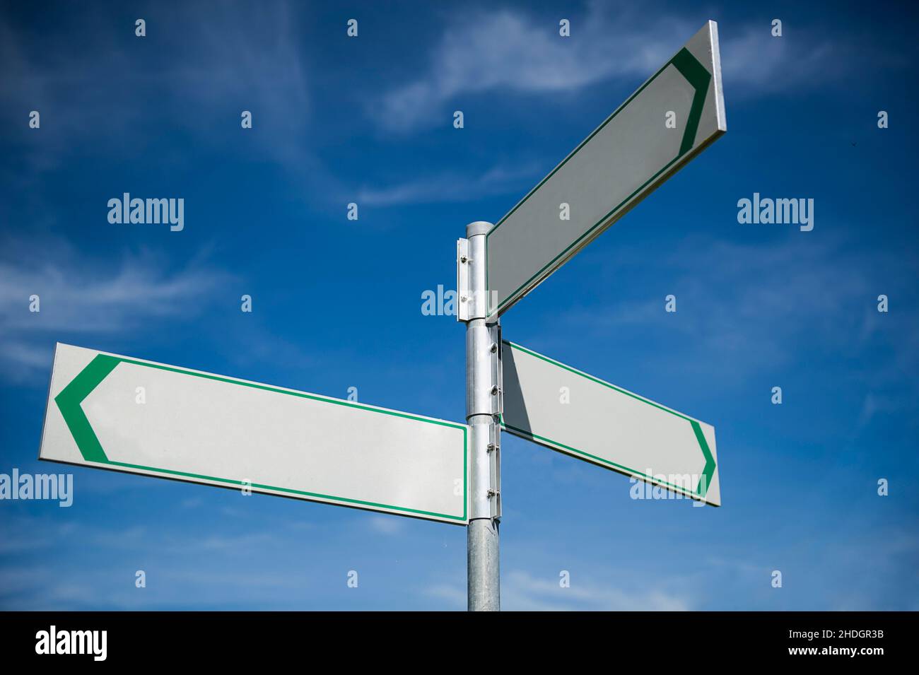 footpath sign, footpath signs Stock Photo - Alamy