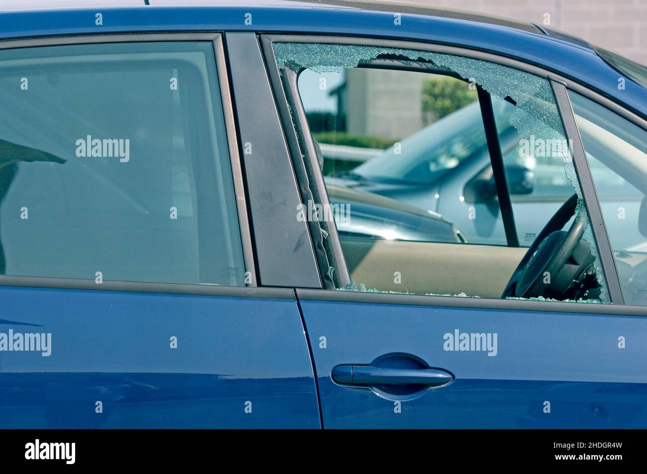 Smash windows hi-res stock photography and images - Alamy