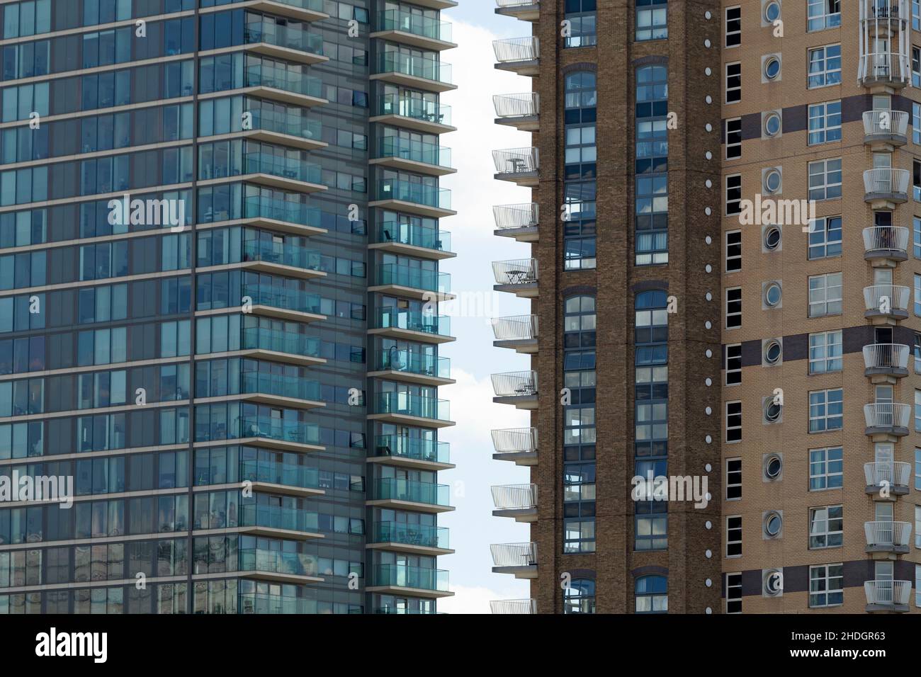 High rise life hi-res stock photography and images - Alamy