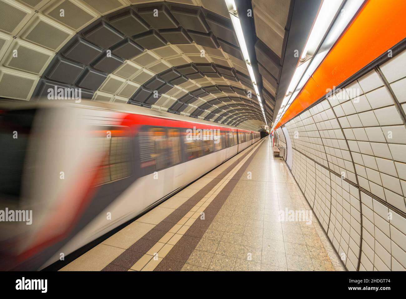 subway train, subway station, subway trains, subway stations Stock ...