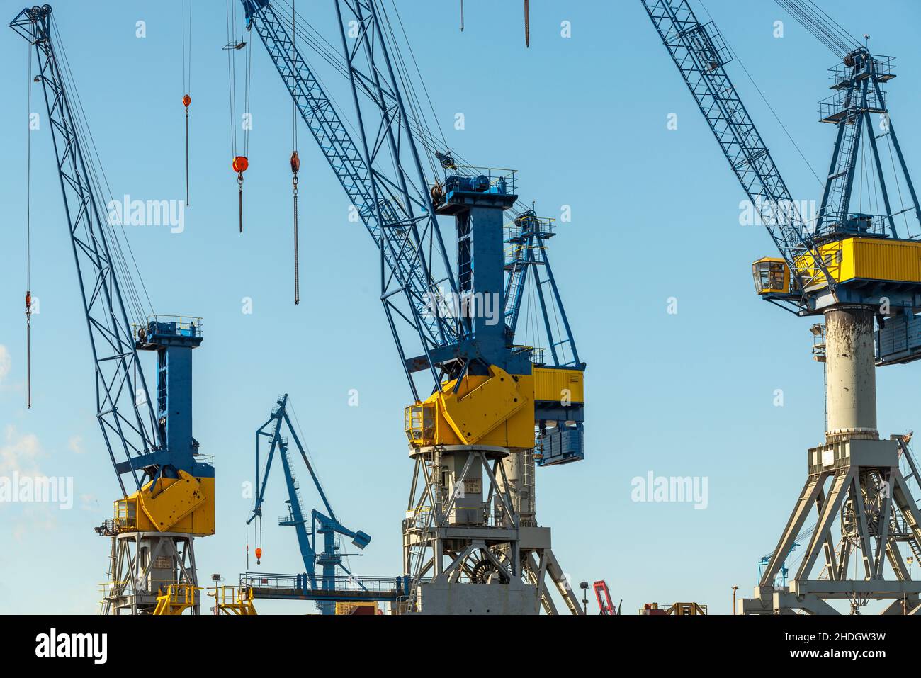 crane, shipyard, cranes, shipyards Stock Photo - Alamy
