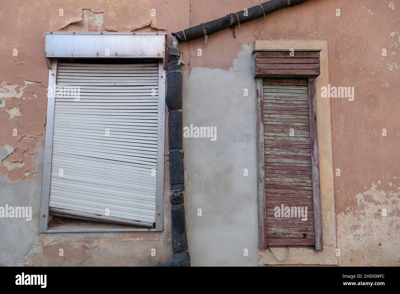 closed, shutters, closeds, shutter Stock Photo - Alamy