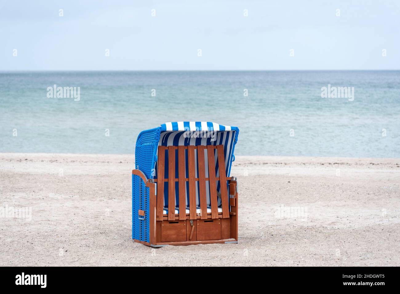 beach chair, locked, beach chairs, lockeds Stock Photo - Alamy