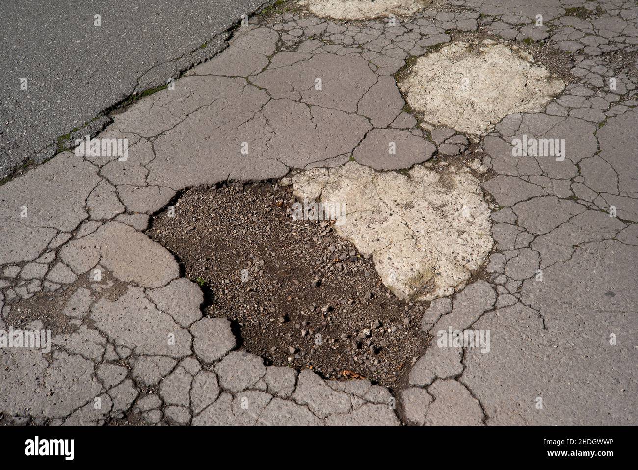 asphalt, broken, pot hole, asphalts, brokens, pot holes Stock Photo - Alamy