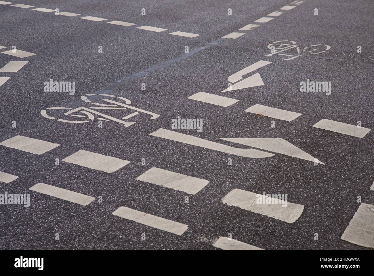 bike lane, road markings, bicycle lane, bike lanes, bike path, cycle ...