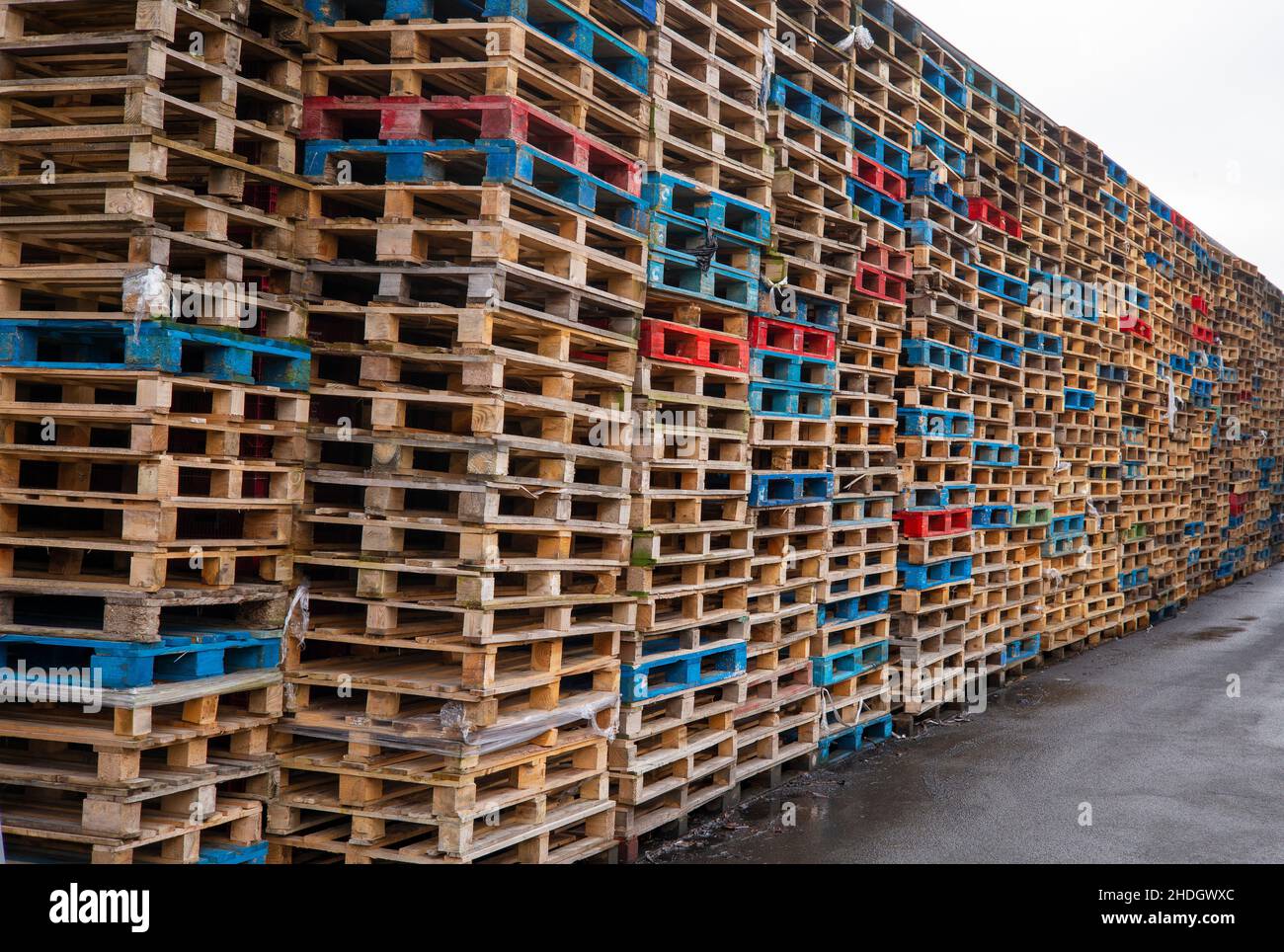 pallet stacking, euro pallet, euro pallets, wooden paletts, wooden ...