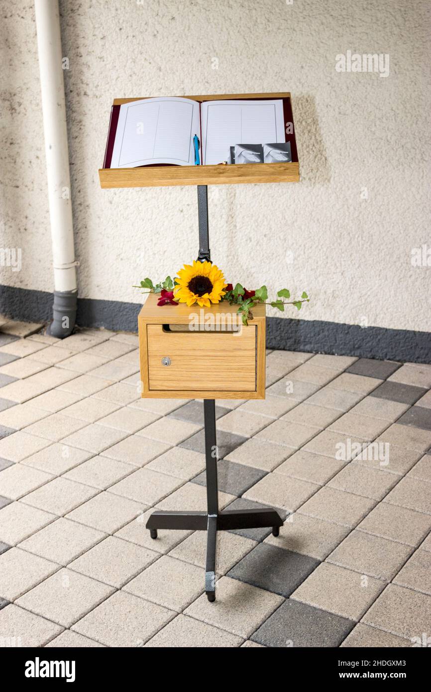 last greeting, condolence message, condolence book Stock Photo - Alamy last greeting, condolence message, condolence book Stock Photo - Alamy
