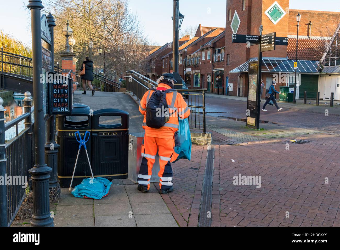 Emptying bin hi-res stock photography and images - Alamy