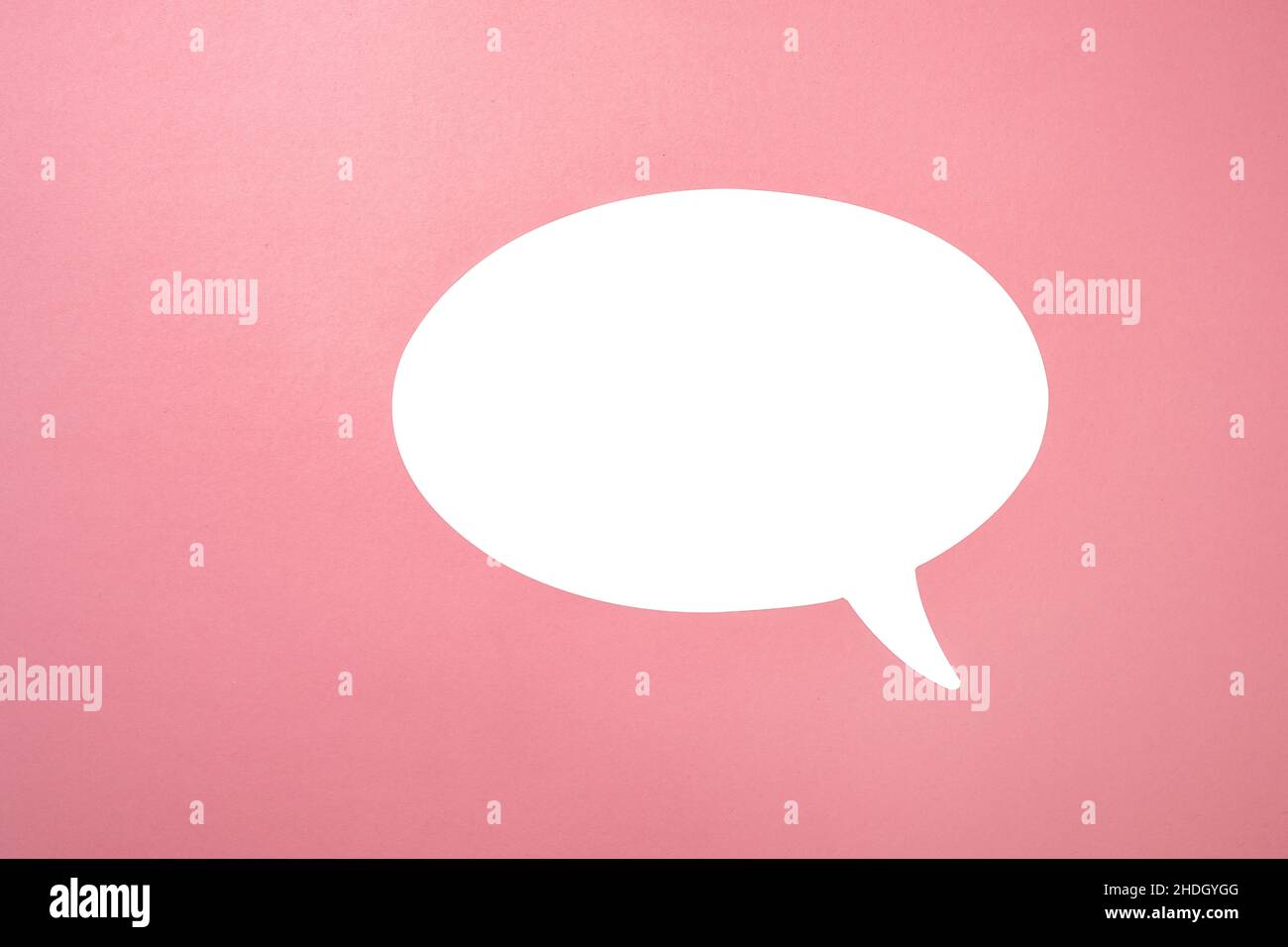 Speech bubble shapes hi-res stock photography and images - Alamy