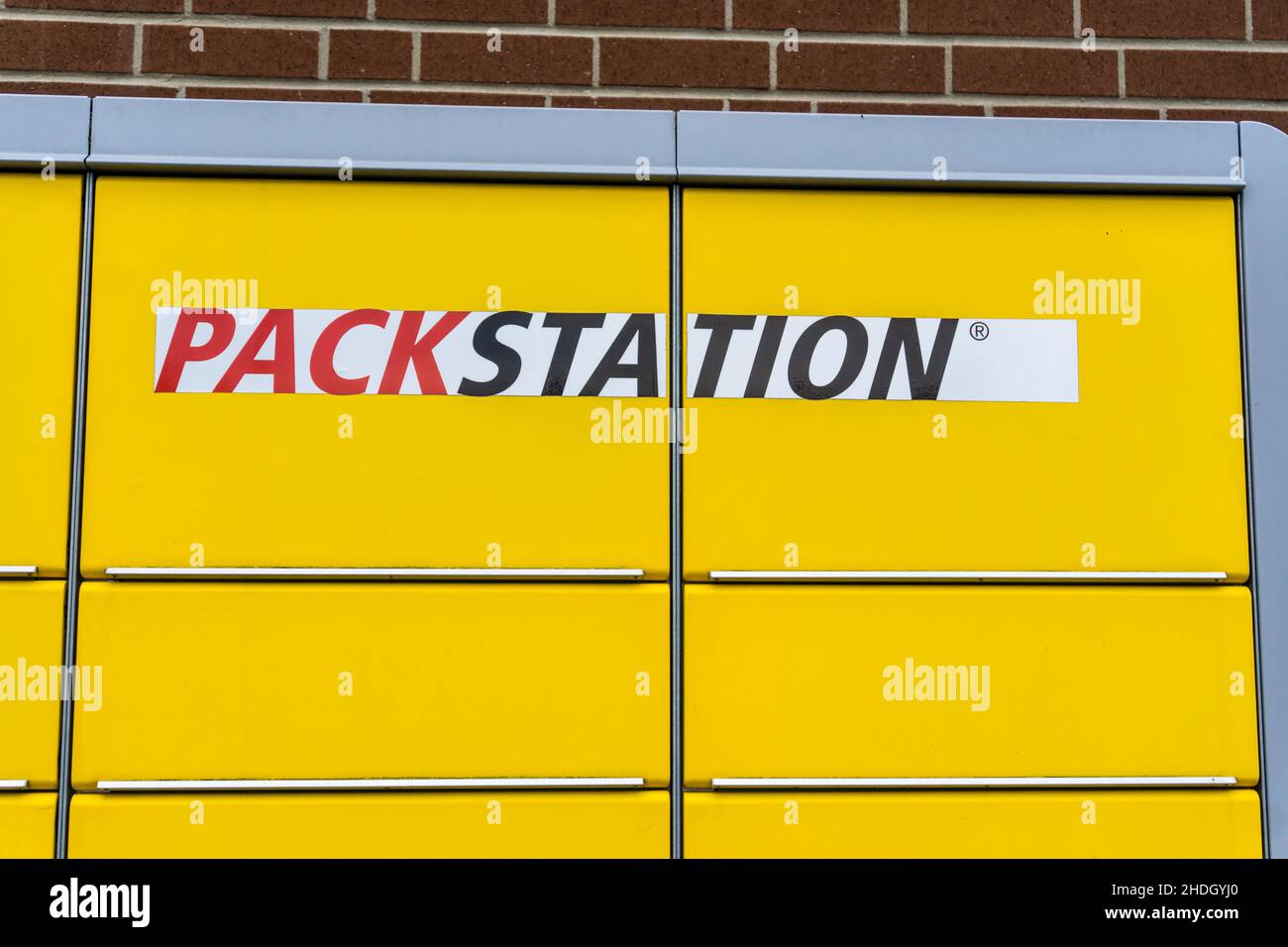 Dhl logistics logo hi-res stock photography and images - Alamy