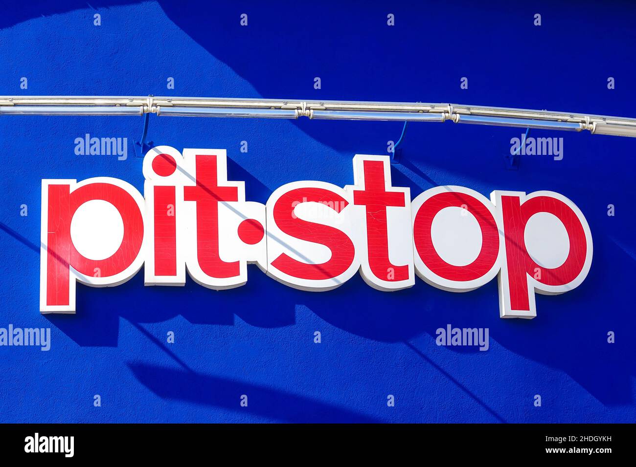 Pitstop logo hi-res stock photography and images - Alamy