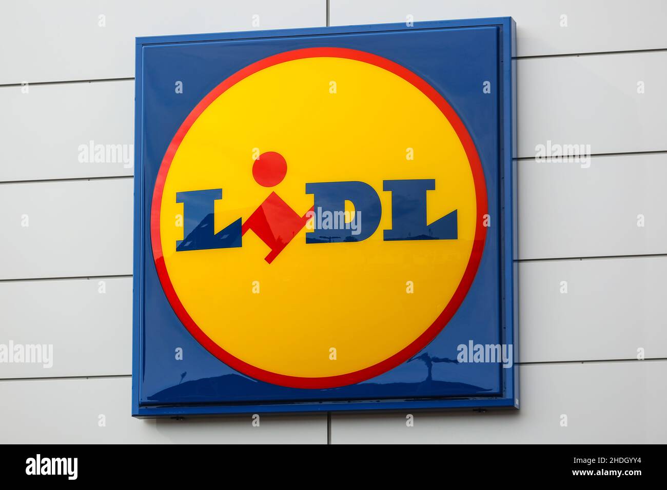 Grocery discounters hi-res stock photography and images - Alamy