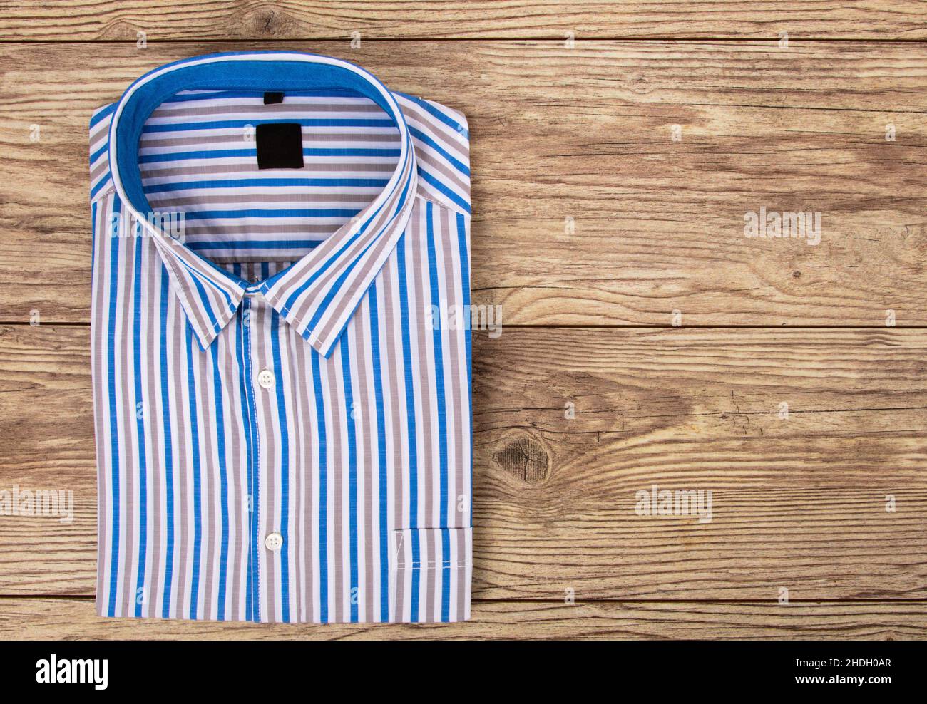 Shirt collars hi-res stock photography and images - Alamy