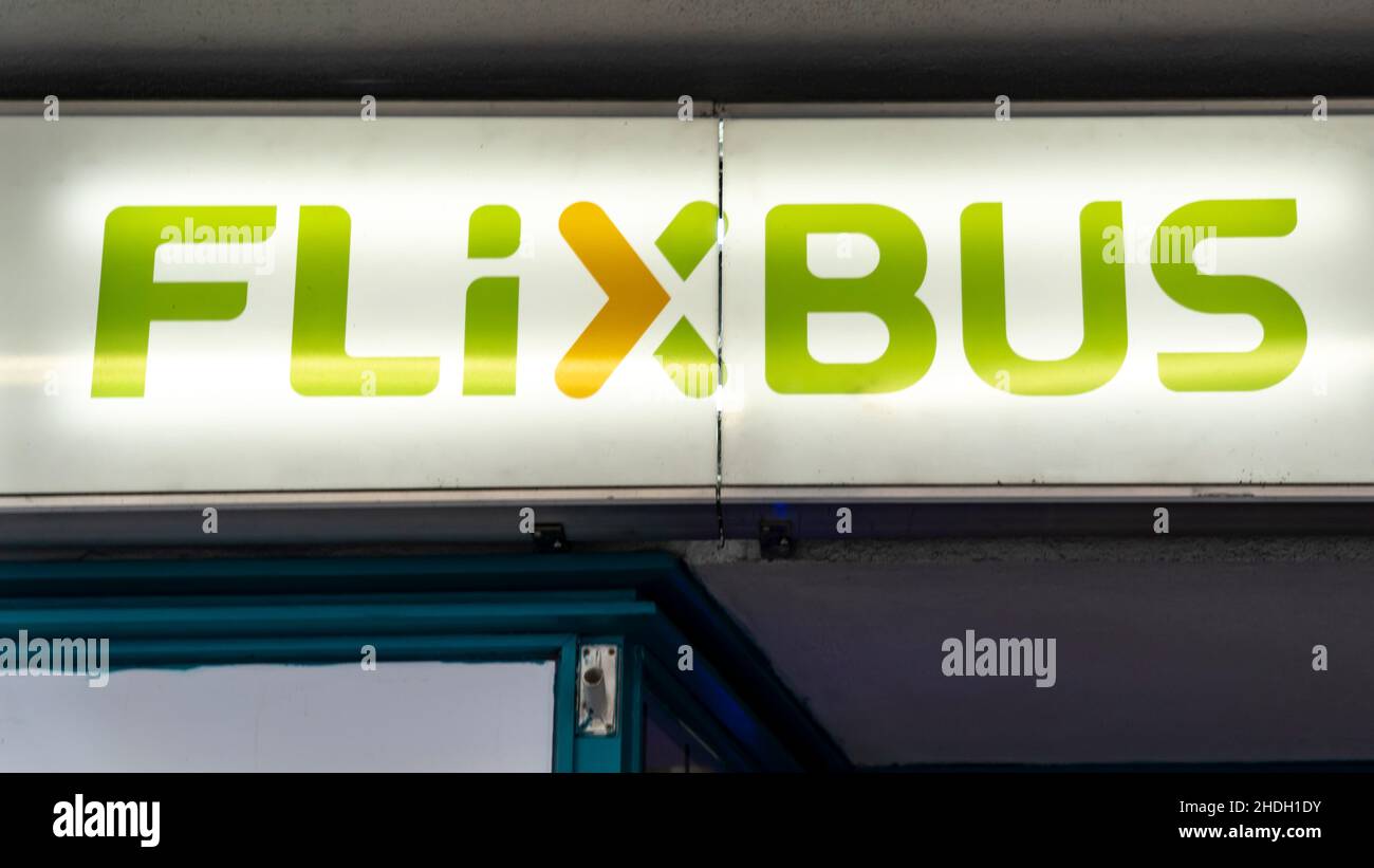 Flixbus logo hi-res stock photography and images - Alamy