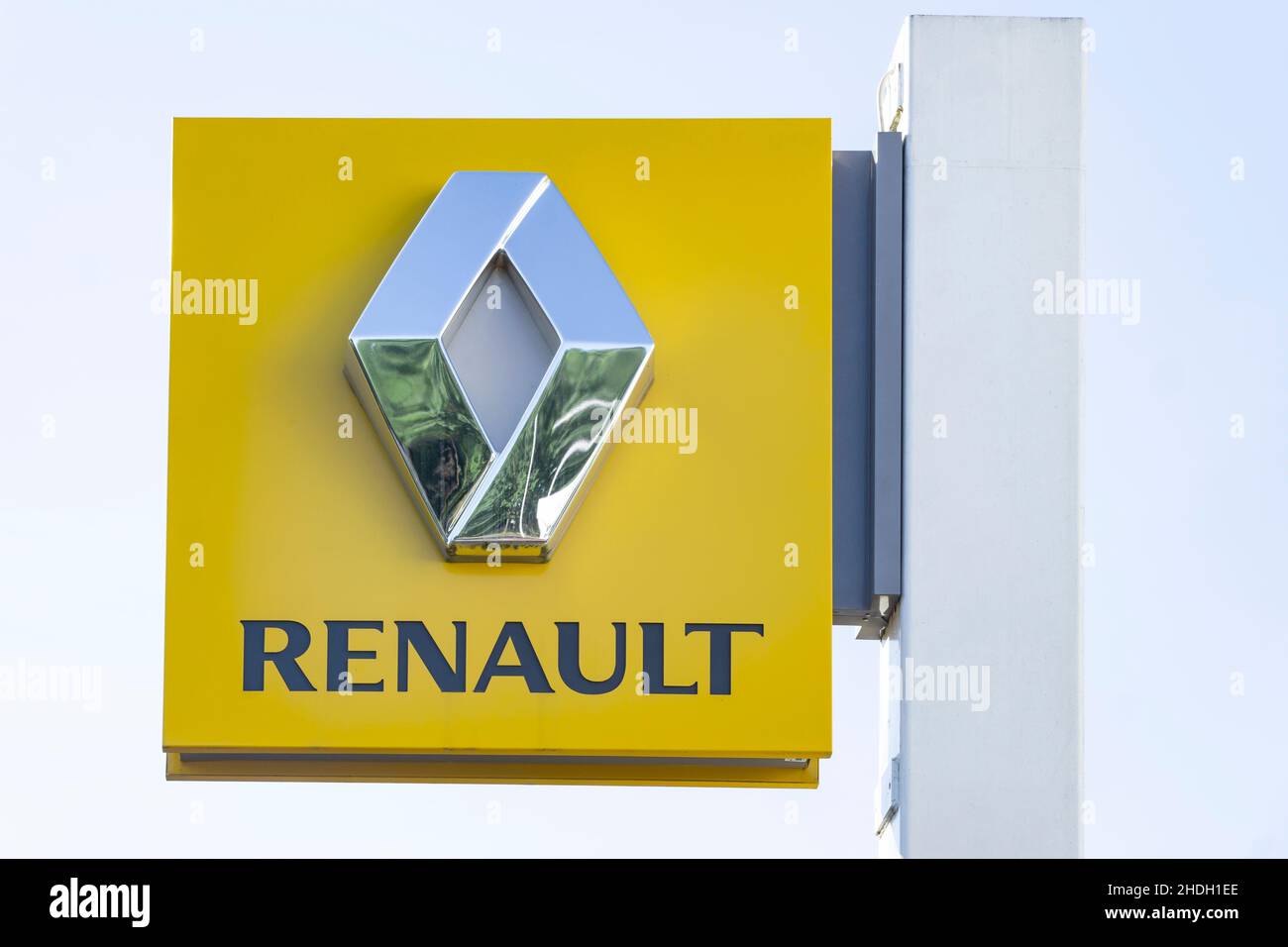Renault traffic hi-res stock photography and images - Alamy