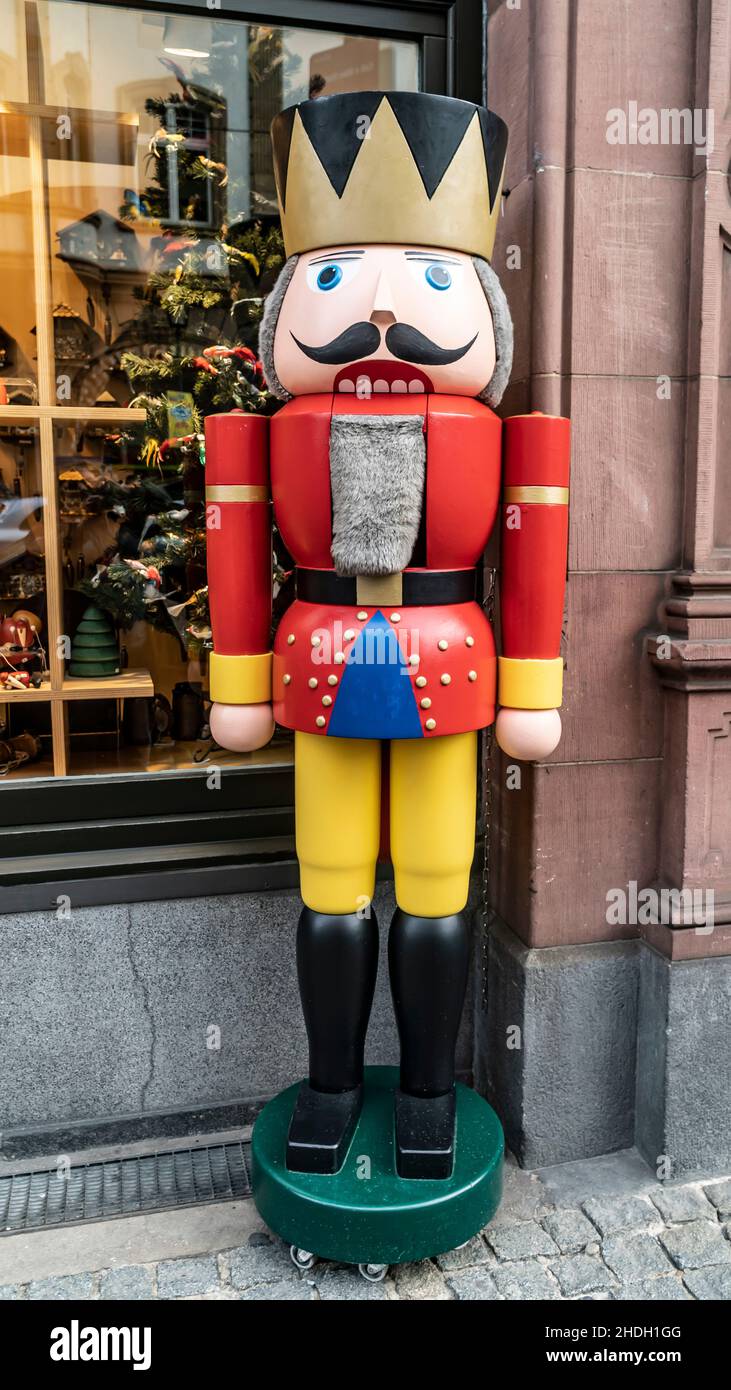 Nutcracker with crown hi-res stock photography and images - Alamy