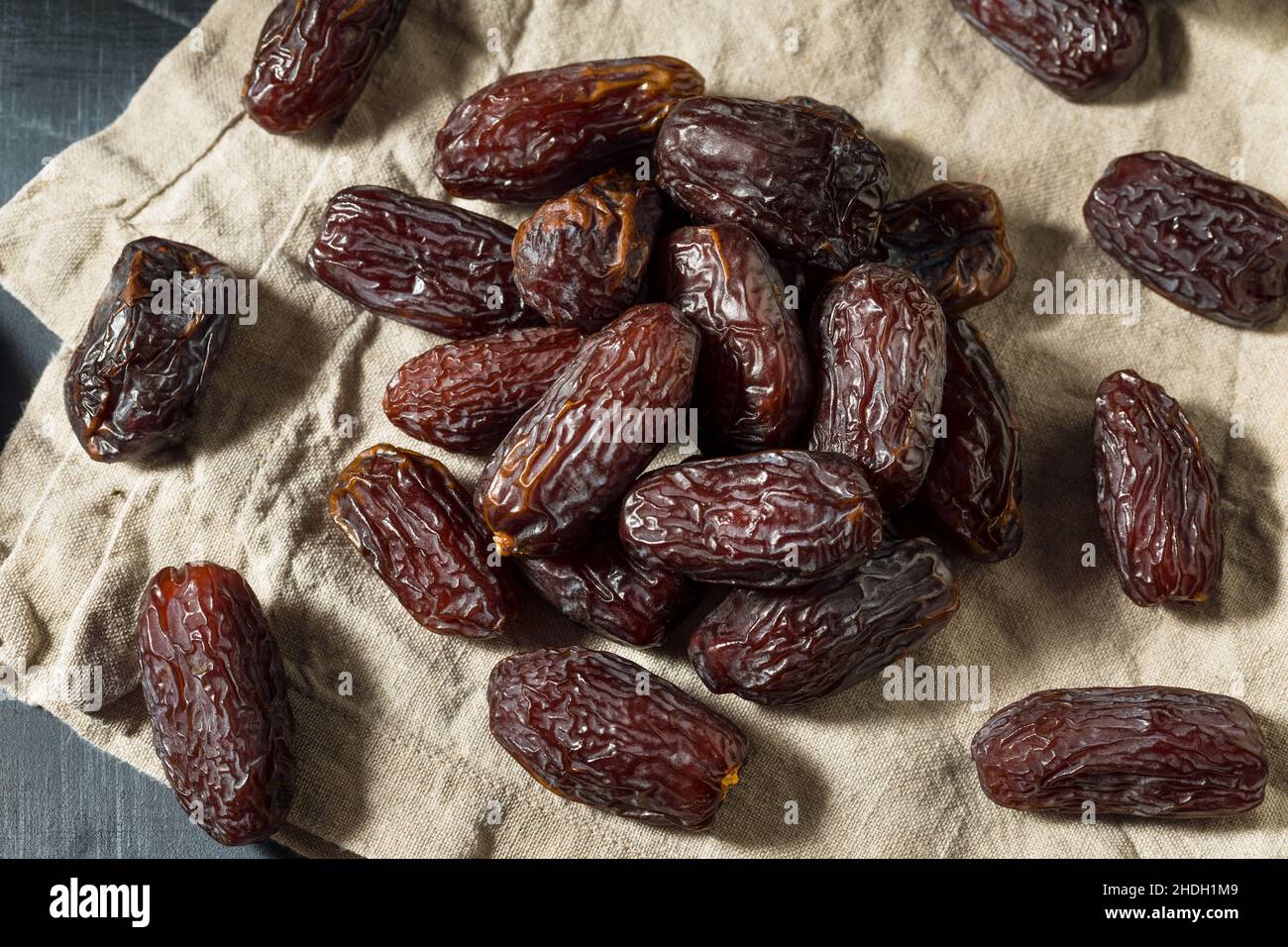Difference Between Fresh And Dried Dates