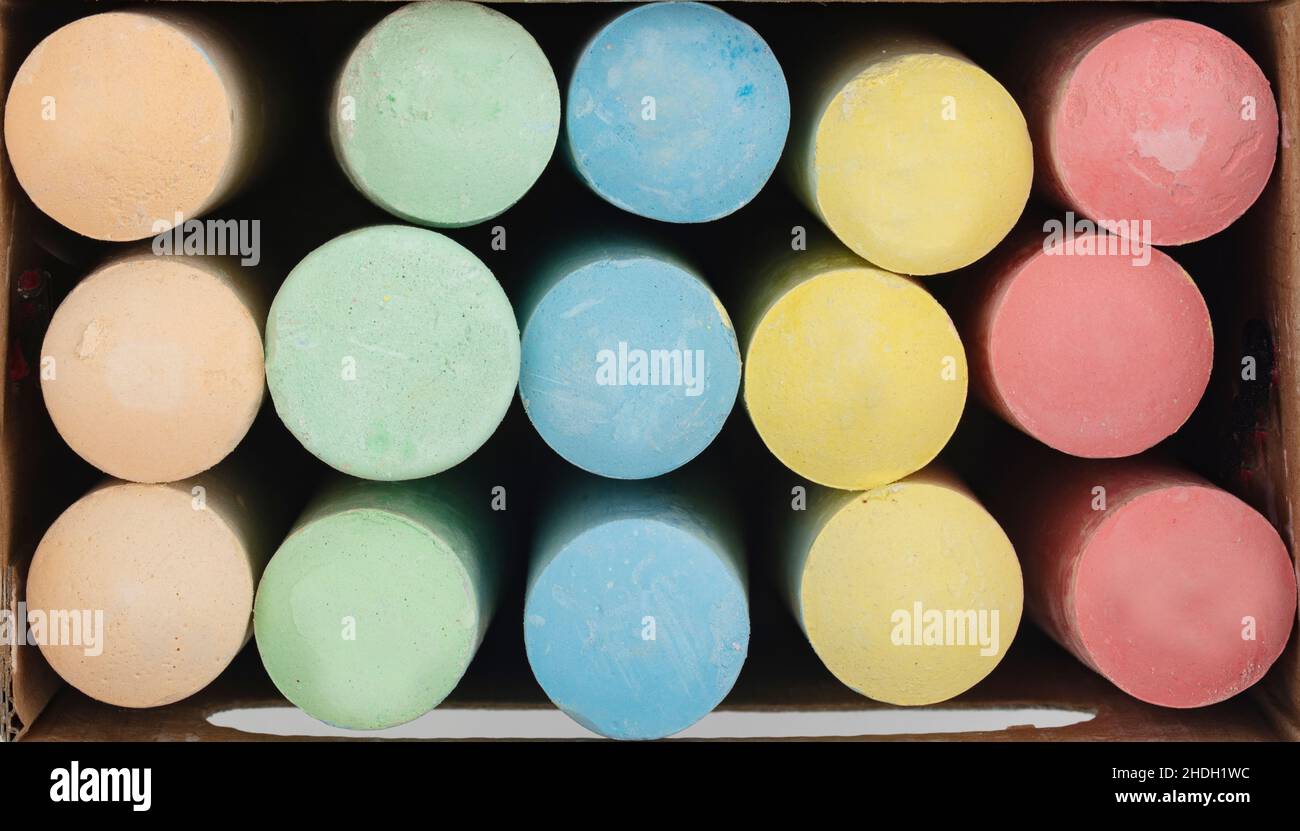 Chalk drawing sideways hi-res stock photography and images - Alamy