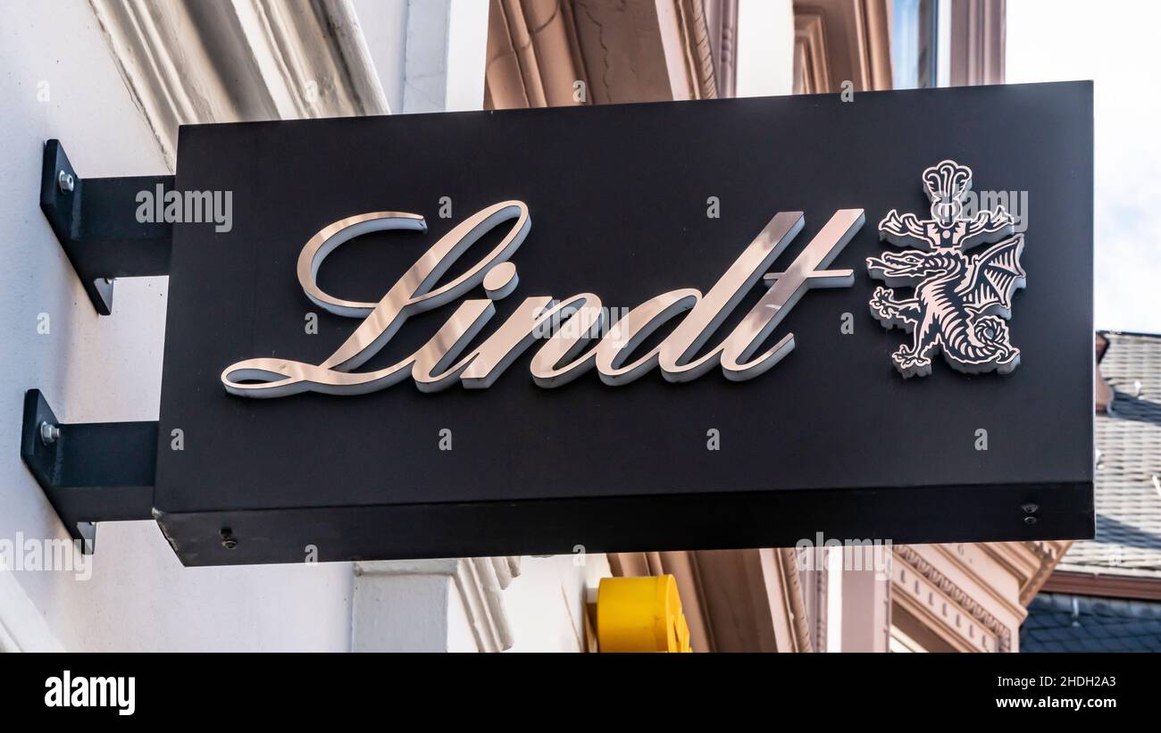 Lindt logos hi-res stock photography and images - Alamy