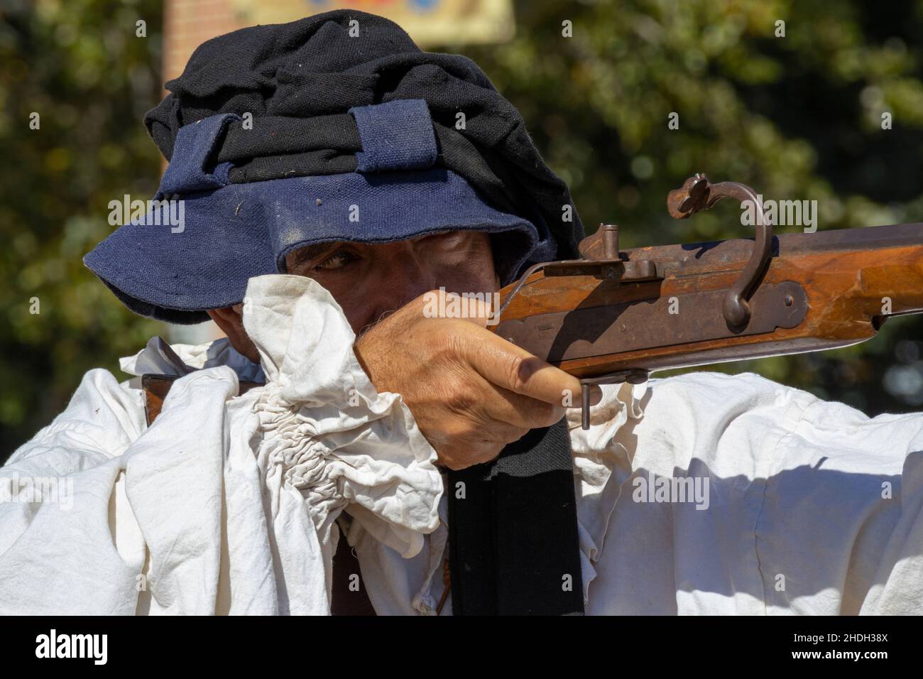 Arquebus 16th century hi-res stock photography and images - Alamy