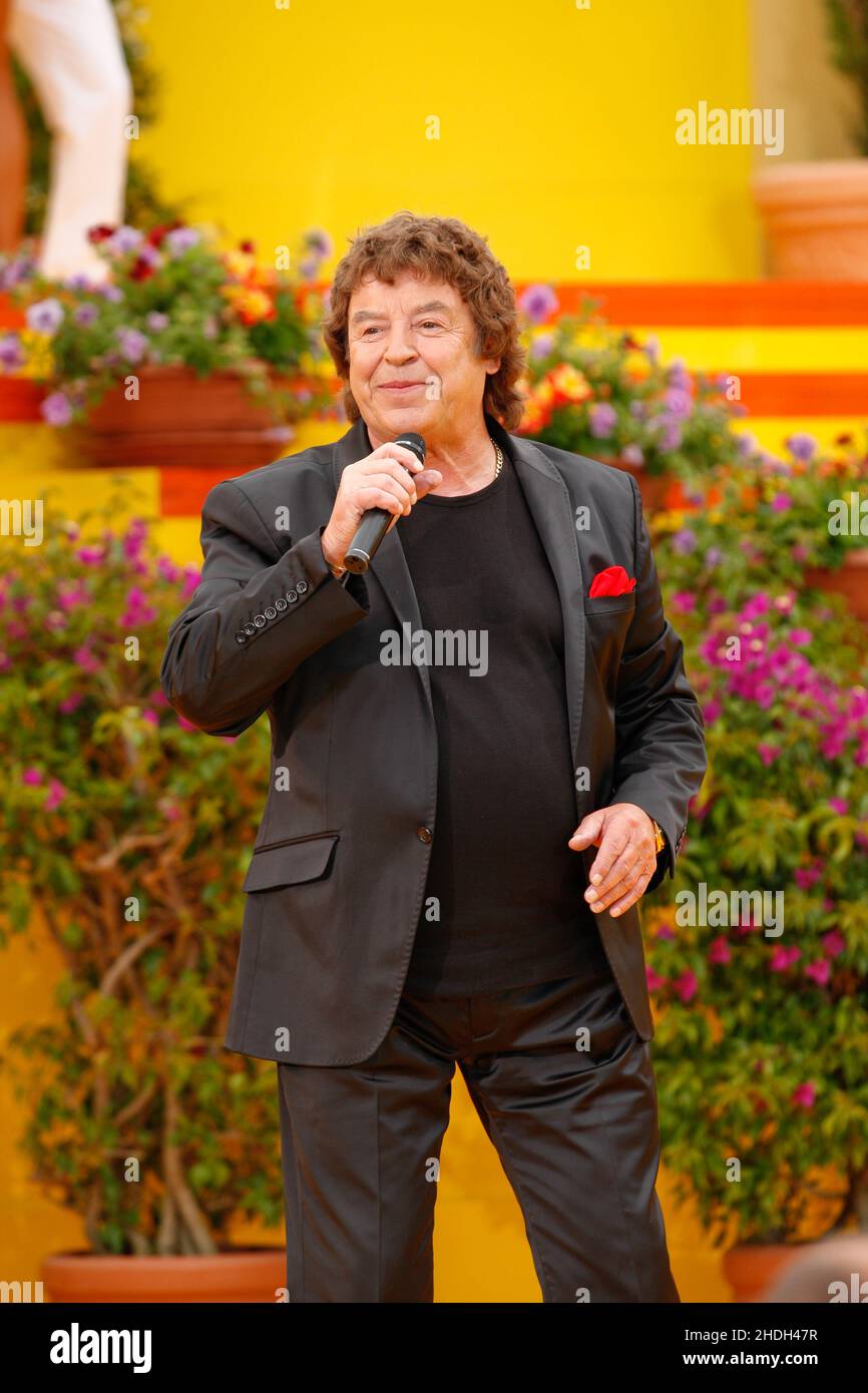 pop singer, tony marshall Stock Photo - Alamy