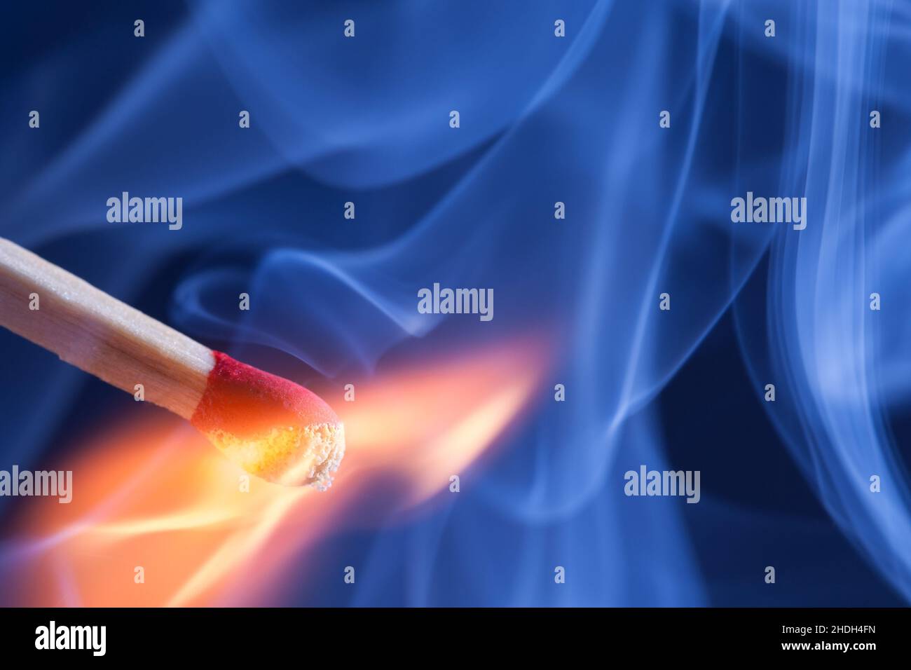 Smoke matches hi-res stock photography and images - Alamy