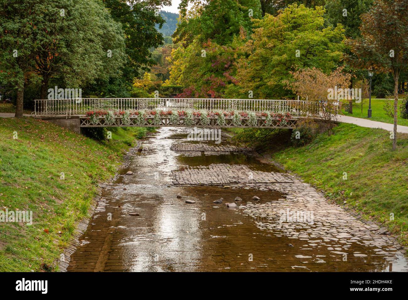park, footbridge, parks, footbridges Stock Photo - Alamy