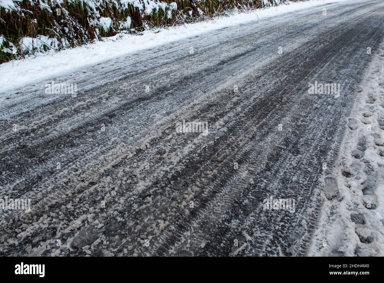 street, slush, slipping hazard, road, roads, streets, slushs, accident ...