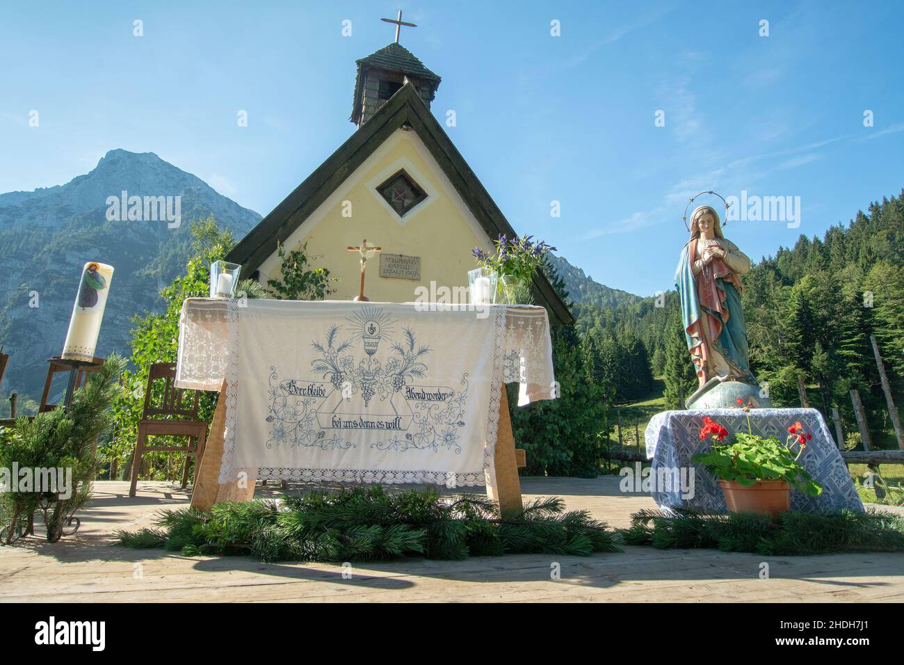 Mountain altars hi-res stock photography and images - Alamy