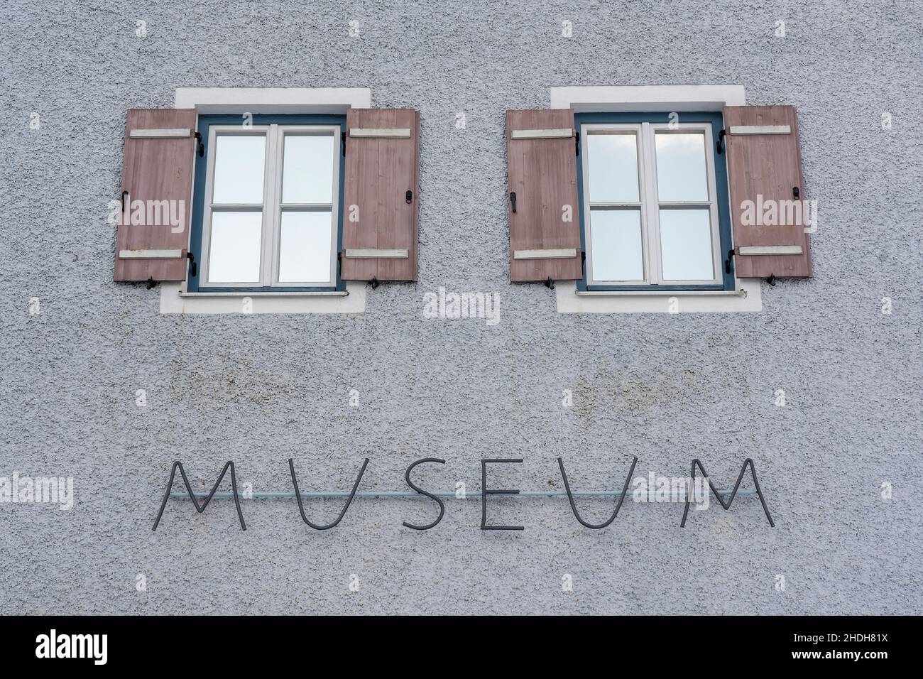 Museums window hi-res stock photography and images - Alamy