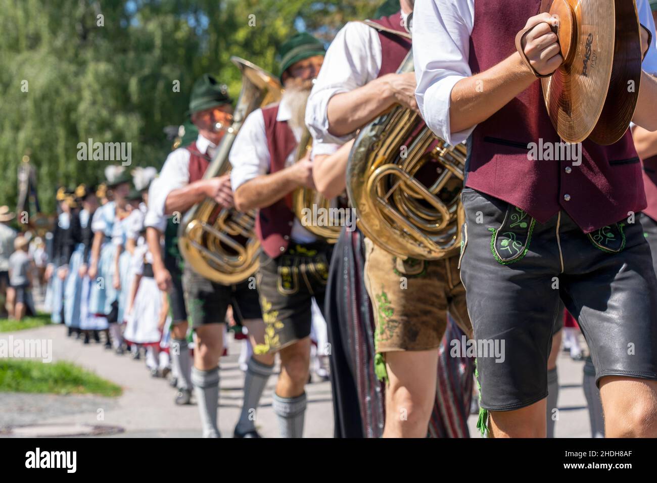 traditional costumes association, pageant, traditional costumes ...
