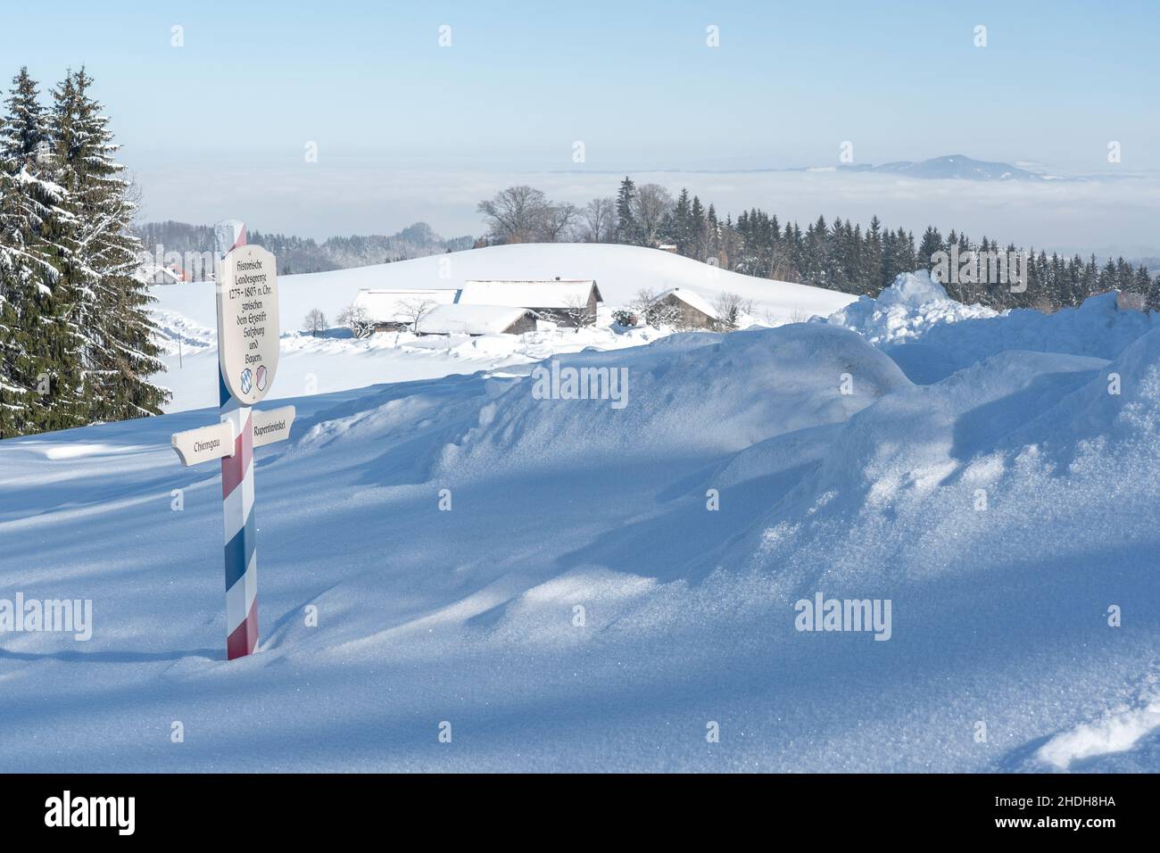 border, border sign, borders, border signs Stock Photo - Alamy