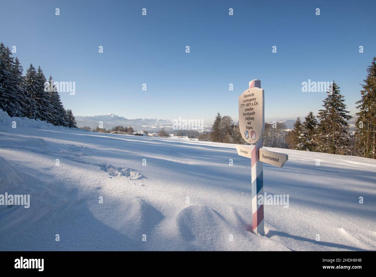 border, border sign, borders, border signs Stock Photo - Alamy