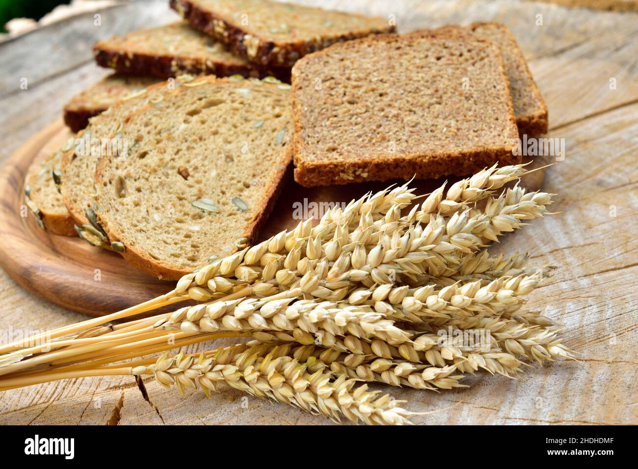 grain, bread, staple food, grains, breads, staple foods Stock Photo - Alamy